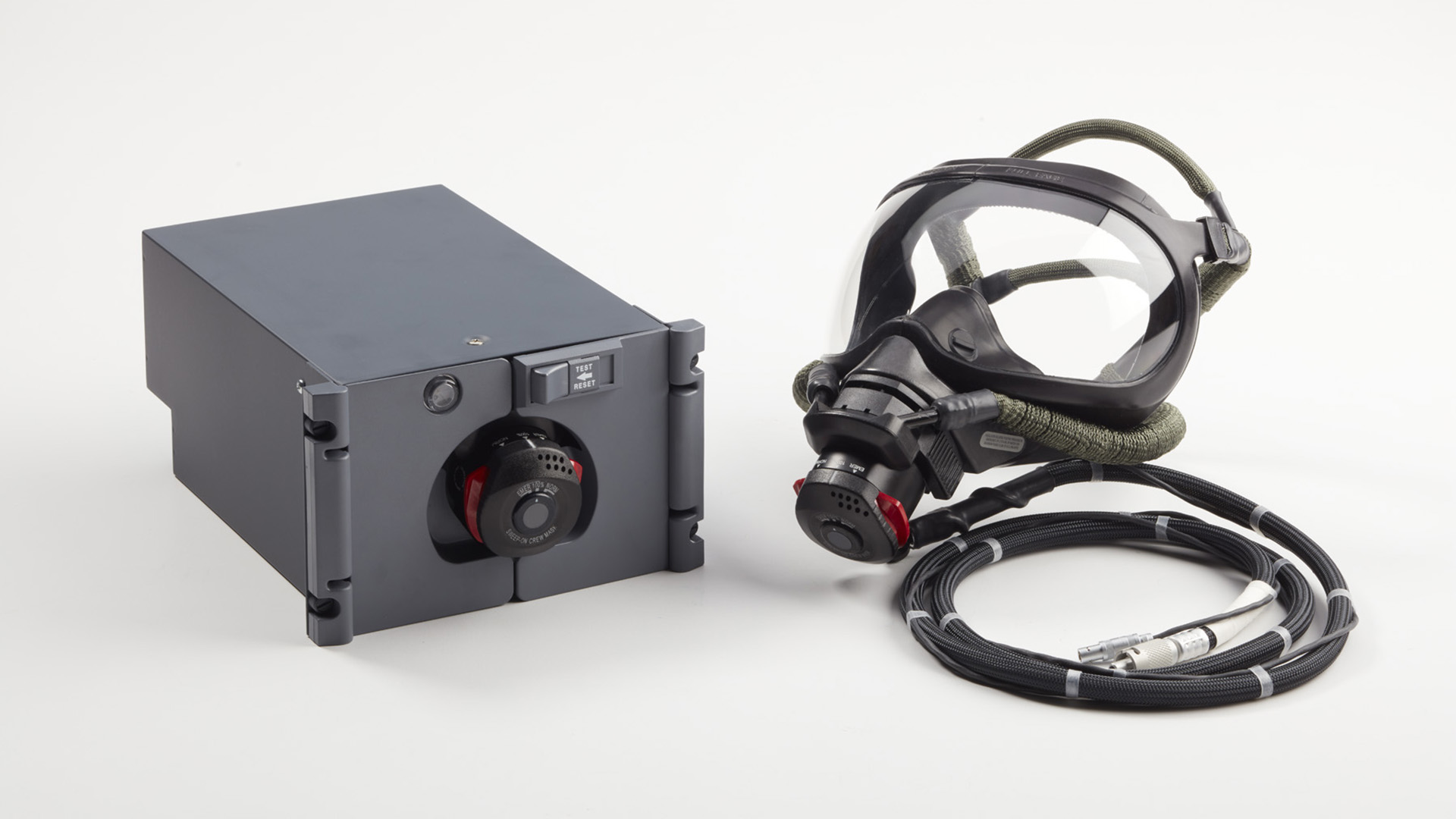 FLIGHT CREW MASK STOWAGE – MAYDAY Soluciones Integrales